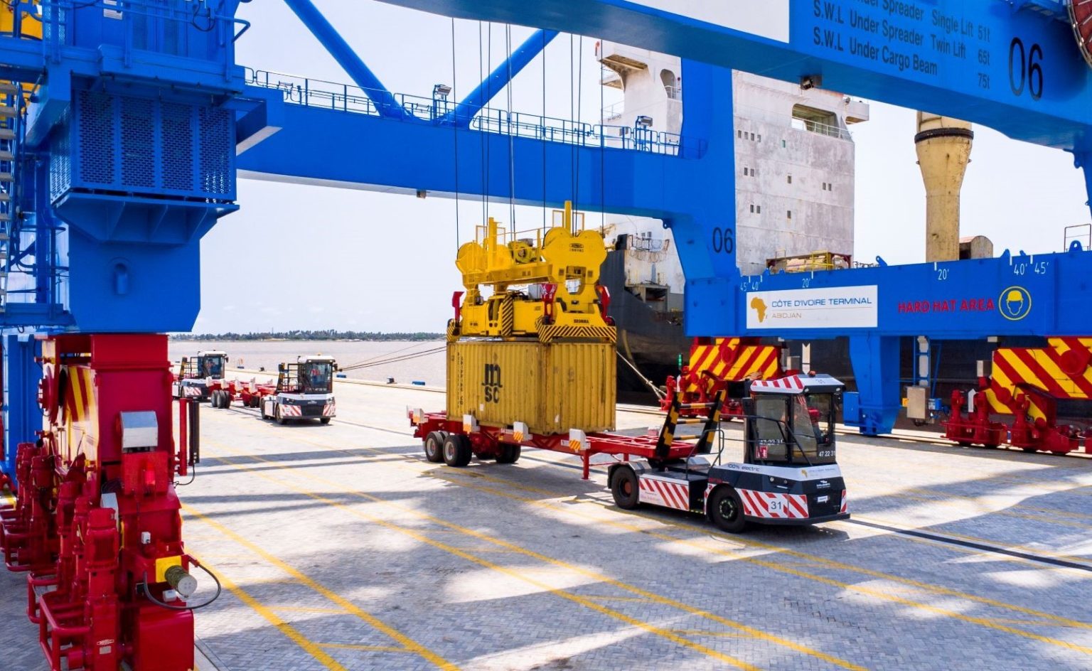 Manutention de conteneurs : Côte d’Ivoire Terminal réalise avec succès ...